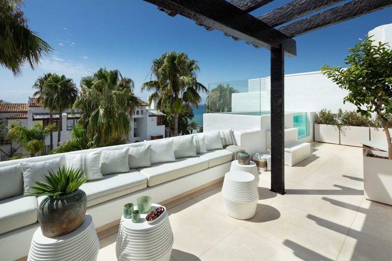 Trendsetting Terrace and Balcony Ideas for 2024: Elevate Your Outdoor ...