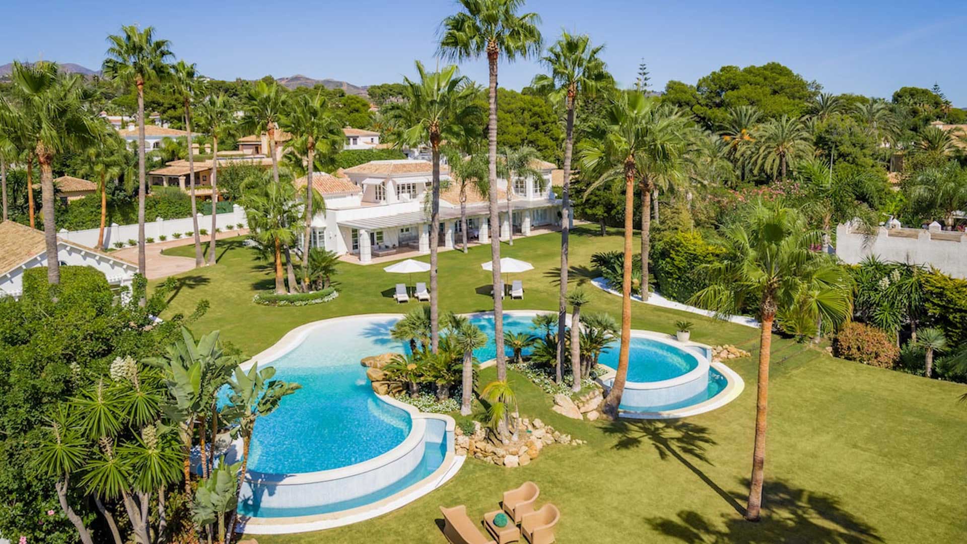 Marbella Nightlife Guide: 10 Must-Experience Marbella Clubs, Bars, and ...